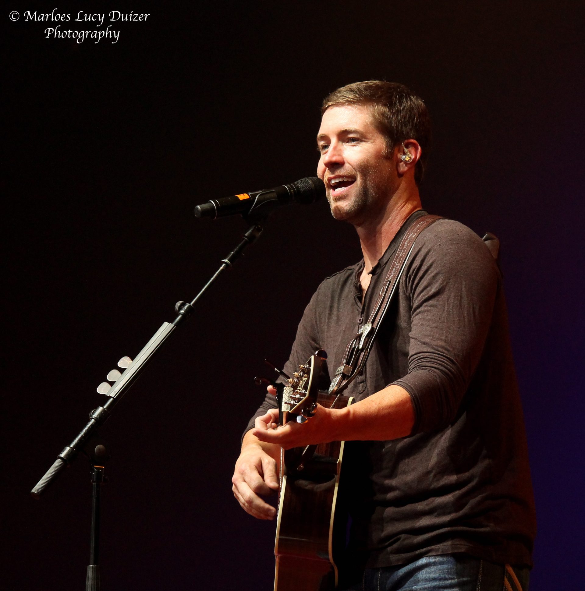 Interview With Josh Turner - Country4you
